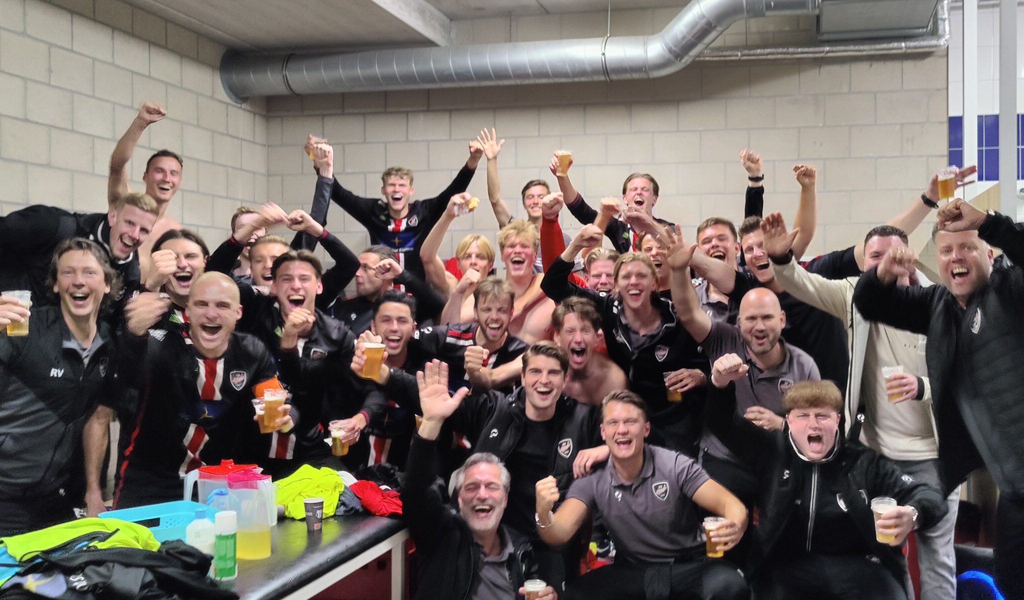 VIOD 1 naar nacompetitie om promotie naar eerste klasse! | v.v. VIOD